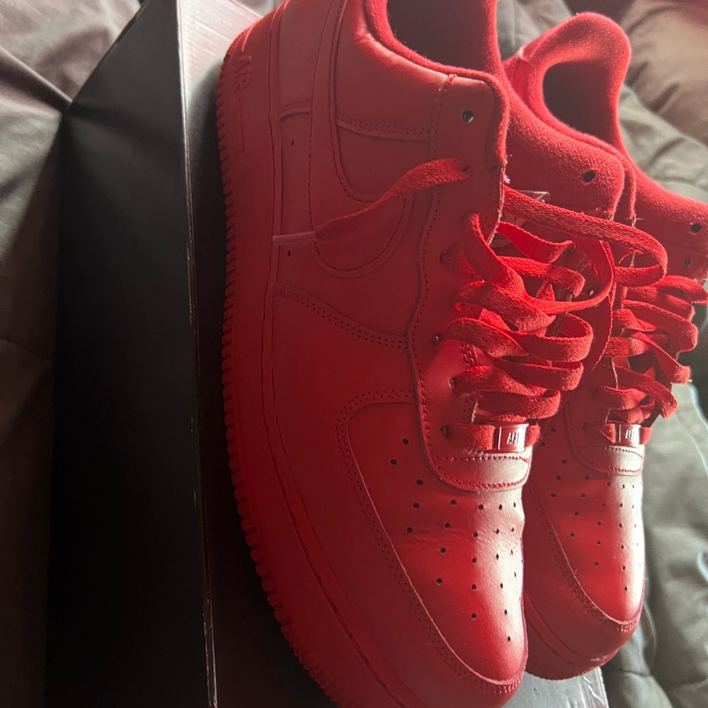 Nike Red Air Force 1 - Gem